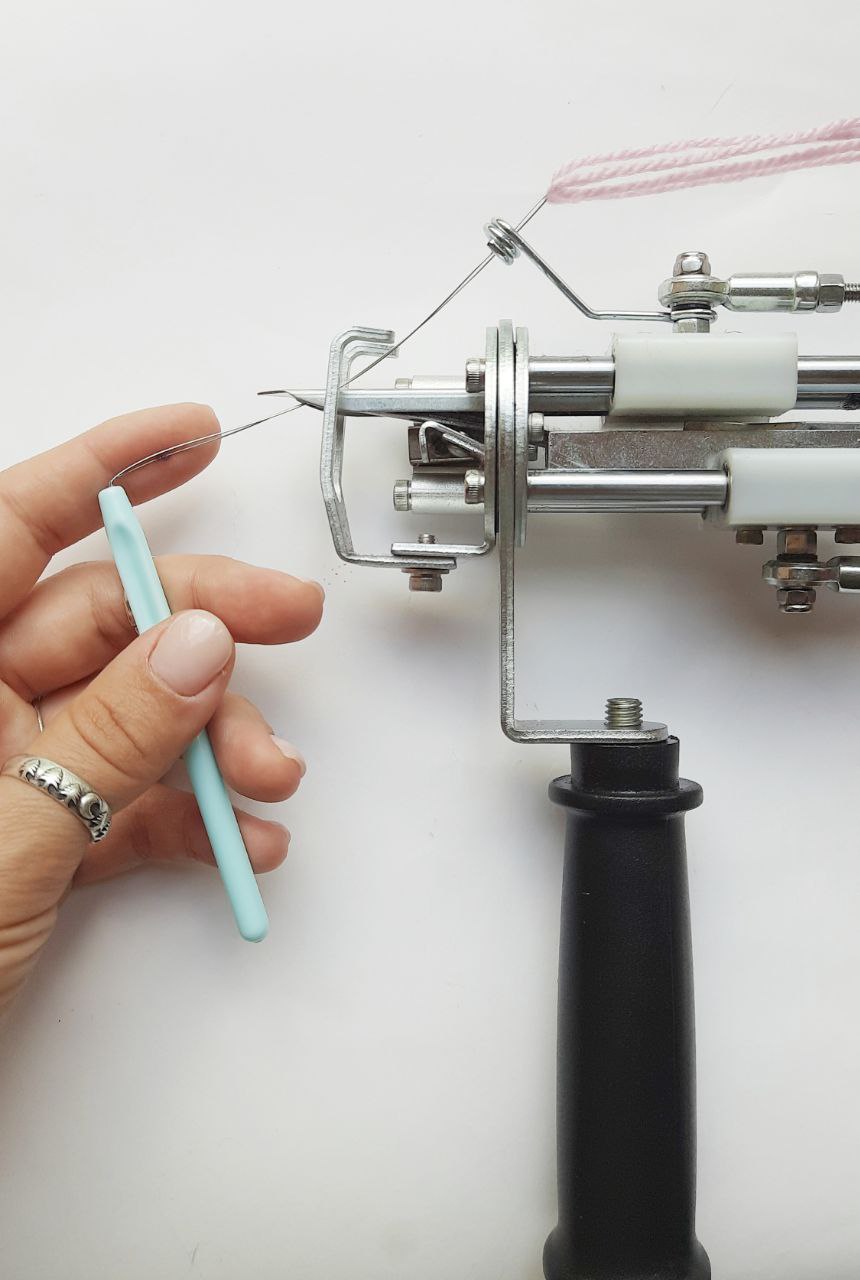 How to Use a Tufting Gun: Create Stunning Handmade Rugs